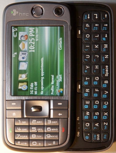 Live pictures: HTC S730, QWERTY and a keypad never looked sexier