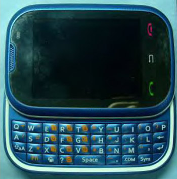 Pantech P9020 QWERTY phone clears FCC on its way to AT&T