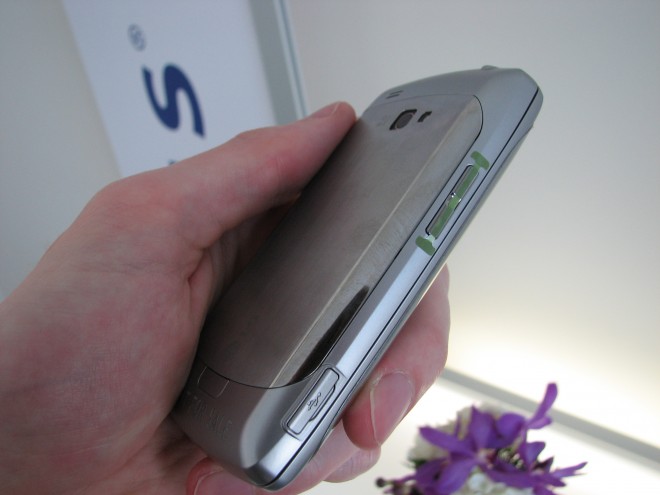 LG Shine Plus Launched on Telus