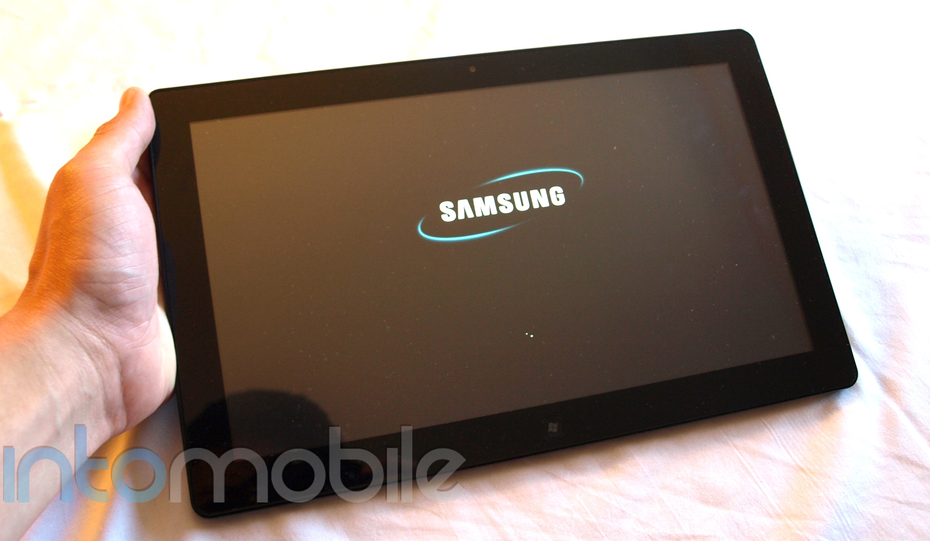 Samsung Windows 8 tablet hands-on from Build 2011